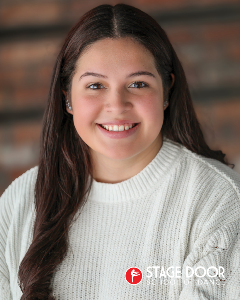 Arianna Escobar | Stage Door School of Dance